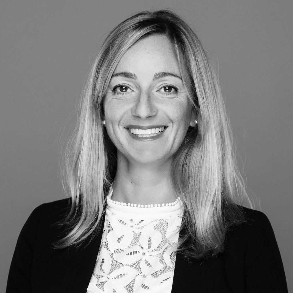 Vivre une expérience internationale chez Adone ! - Adone Conseil